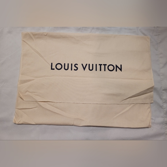 Louis Vuitton | Bags | Authentic Louis Vuitton Large Envelope Style ...
